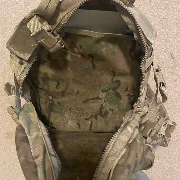 U.S. Army | Bags | Molle 2 Assault Pack Multicam Good Condition | Poshmark